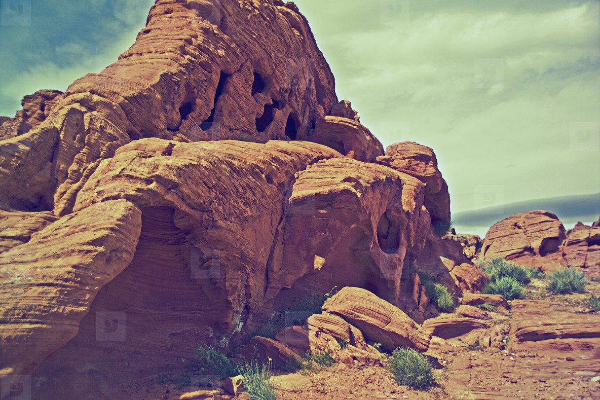 Desert rock formation stock photo (35587) - YouWorkForThem